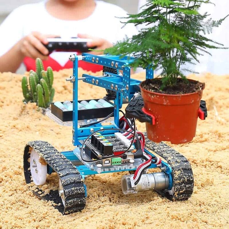 Top 10 DIY Robotic Kits for Creating Robots – Gaurav Tiwari
